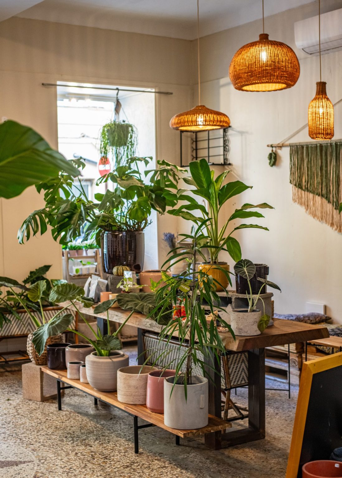 10 Best Cafes in Nice For Brunch, Croissants and Coffee - Lasma Plone