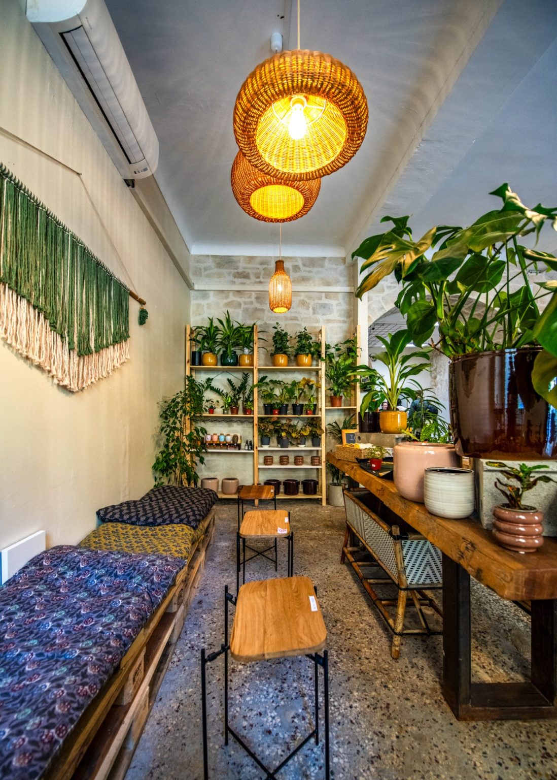 10 Best Cafes in Nice For Brunch, Croissants and Coffee - Lasma Plone