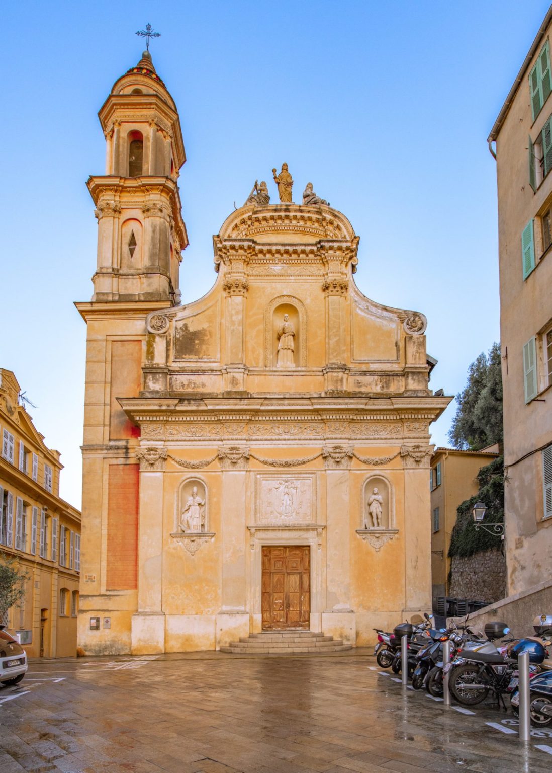 Steal My One Day Menton Itinerary: How to Spend 24 Hours in Menton?